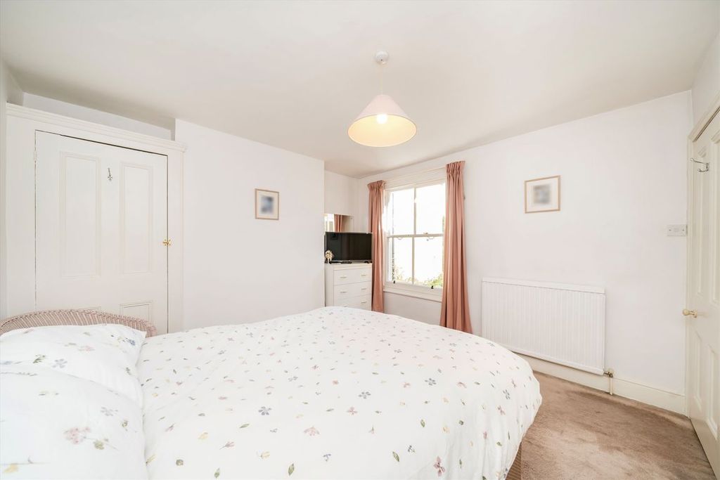 Chestnut Grove, Balham SW12, 4 bed property for sale, £1,400,000 ...