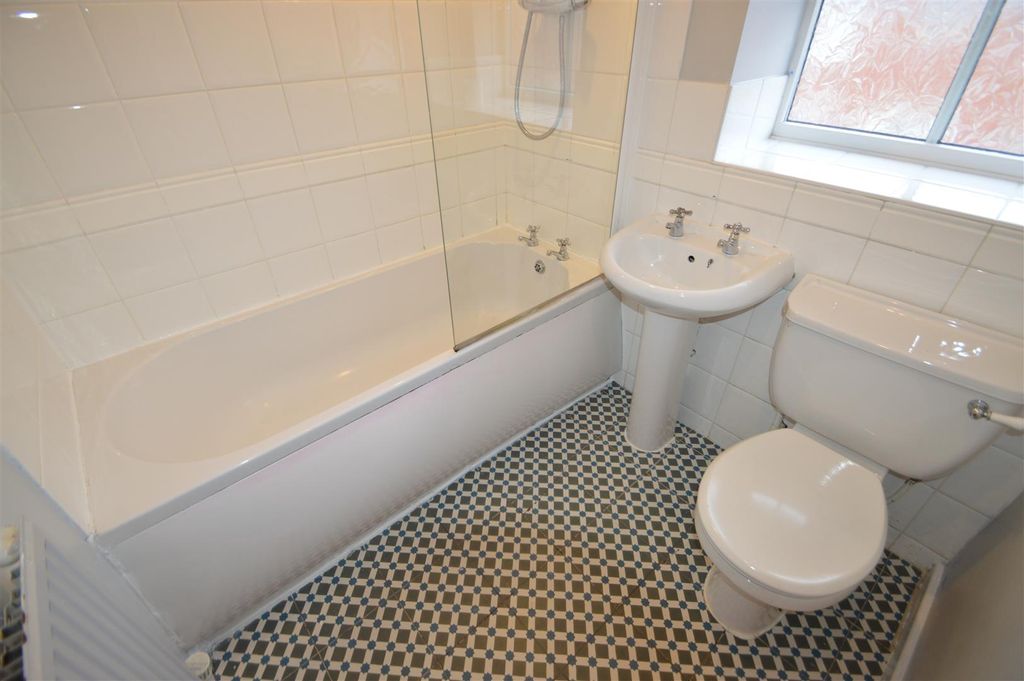21 Blanchard Street, Hulme, Manchester M15, 3 bed property to rent, £ ...