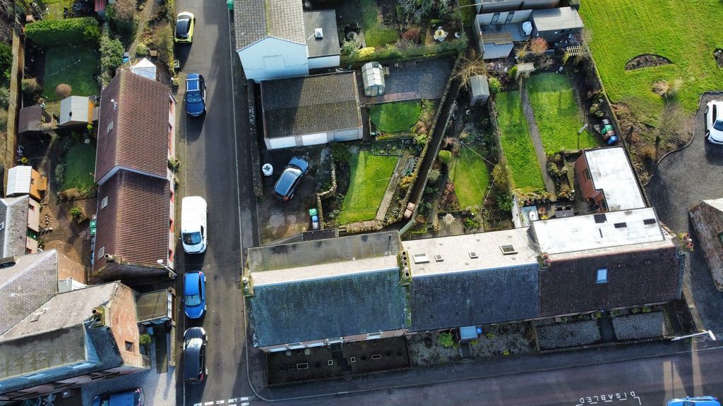 57 Cash Feus, Strathmiglo KY14, 1 bed flat for sale, £95,000 ...