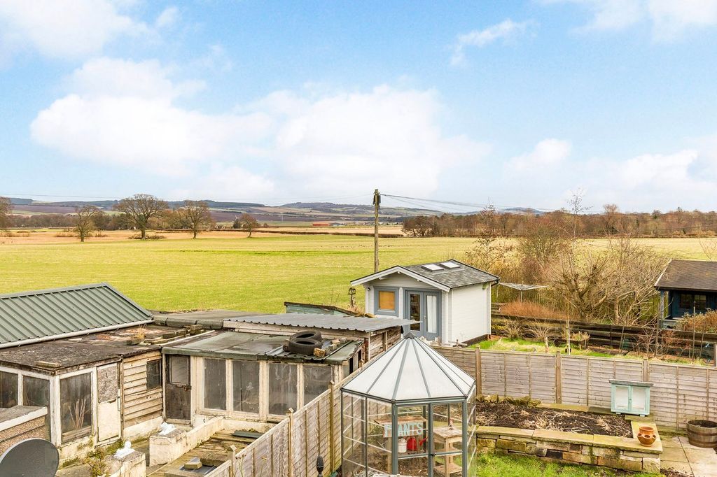 Strathmiglo, Cupar KY14, 2 bed semi-detached bungalow for sale ...
