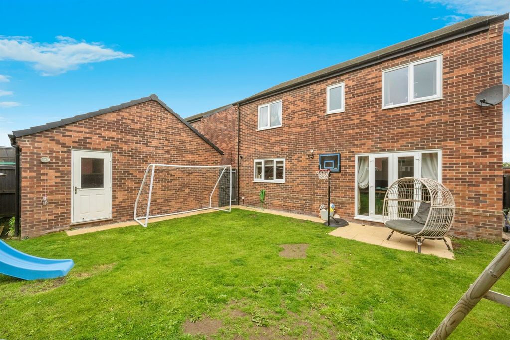 Heatherfields Crescent, New Rossington, Doncaster DN11, 4 bed detached ...