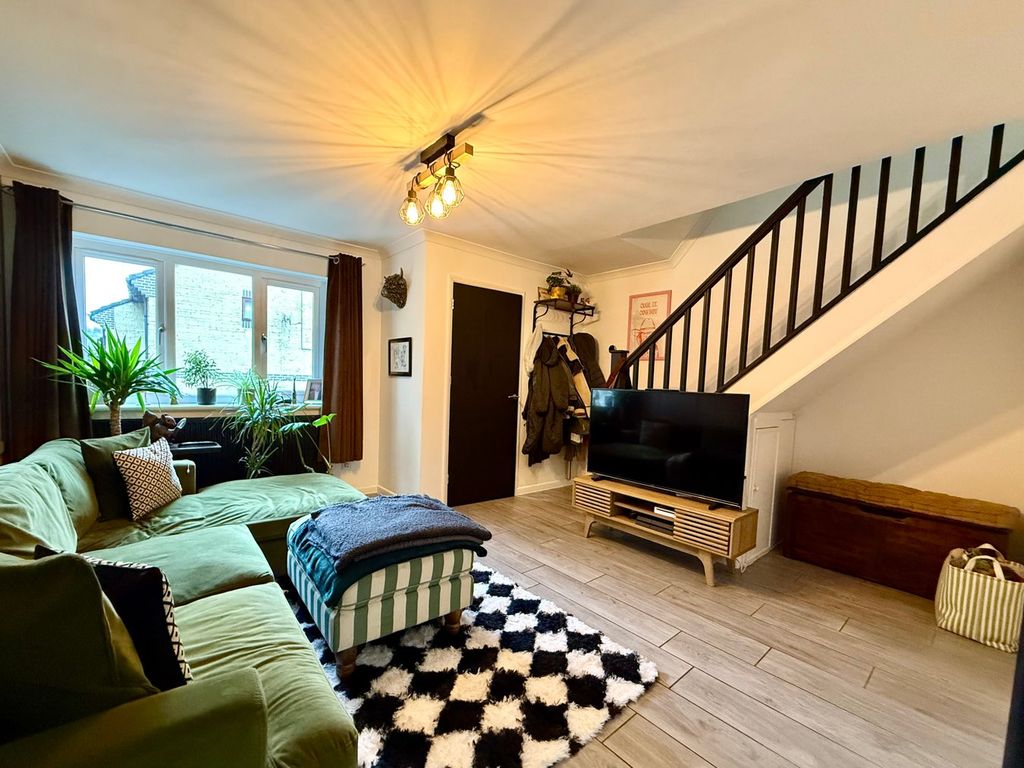 Violet Walk, Rogerstone, Newport NP10, 3 bed semi-detached house for ...