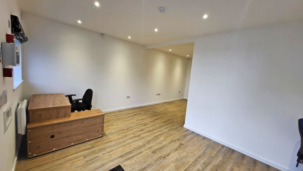 Platinum Business Park, 59 Thorby Avenue, March PE15, Retail premises ...