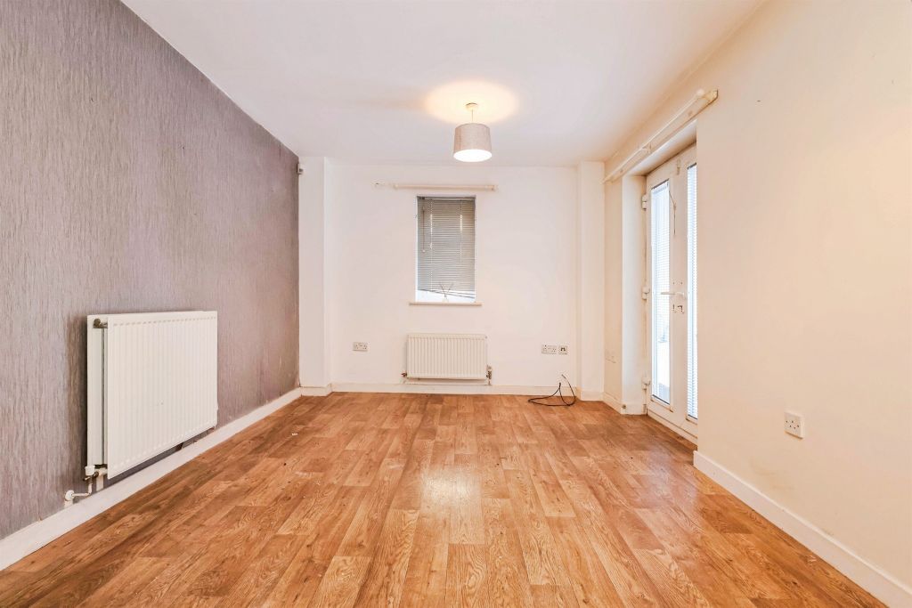 Bell Court, Northfield, Birmingham B31, 2 bed flat for sale, £160,000 ...
