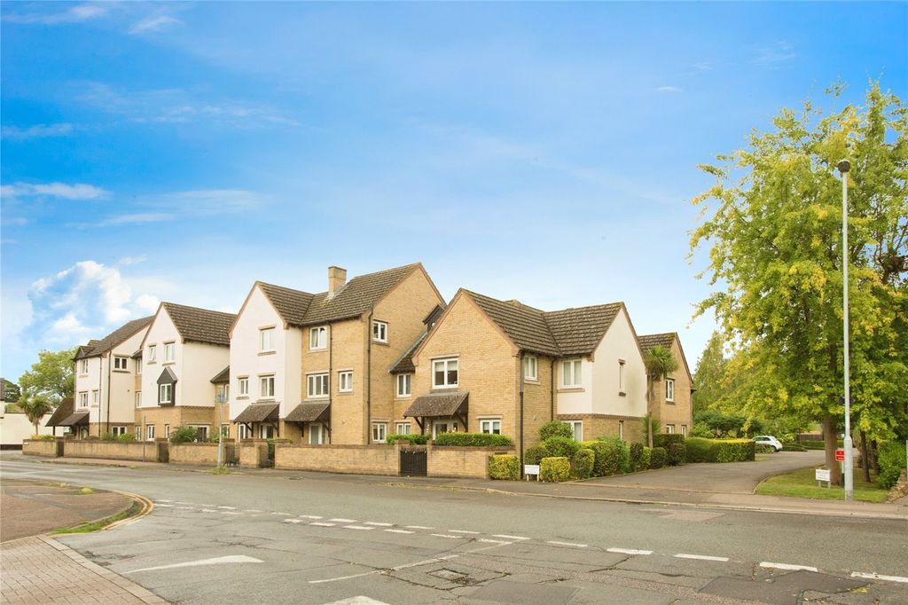 Haig Court, Chesterton CB4, 2 bed flat for sale, £135,000 | PrimeLocation