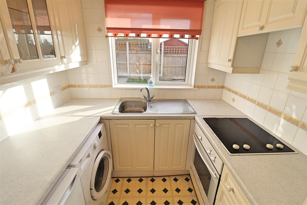 Broadway, Silver End, Witham CM8, 1 bed end terrace house for sale, £ ...