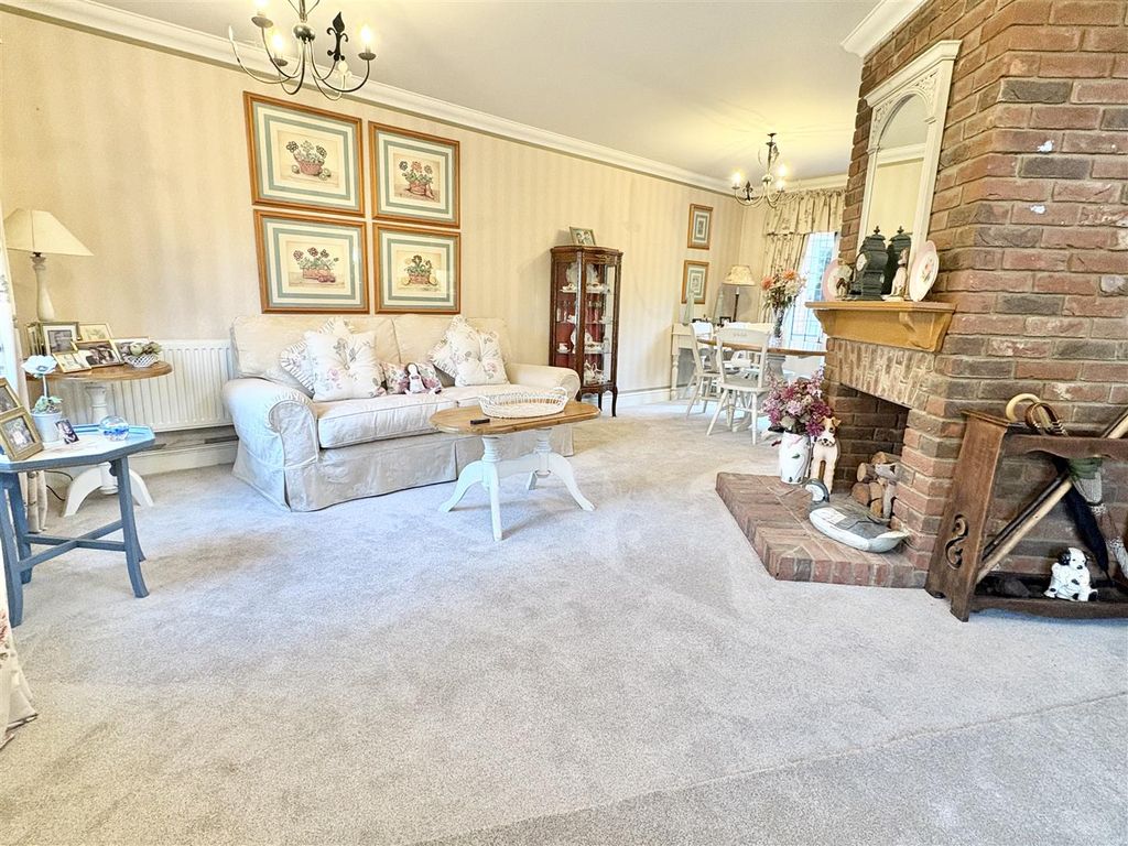 Cuckoo Way, Great Notley, Braintree CM77, 2 bed detached house for sale ...