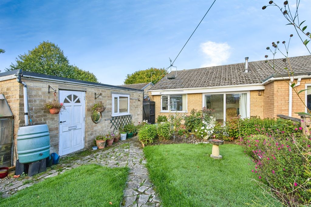 Beaufort Road, Stenson Fields, Derby DE24, 2 bed semi-detached bungalow ...