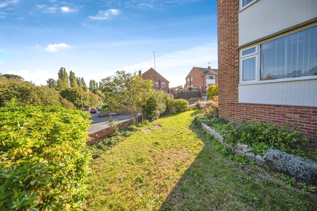 Whitworth Close, Ipswich IP2, 3 bed semi-detached house for sale, £ ...