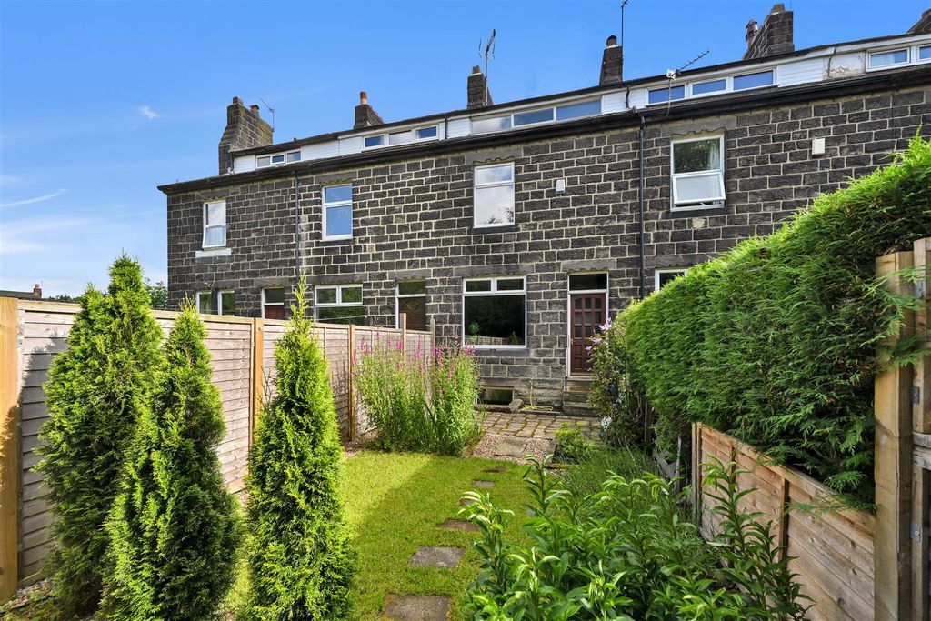 Henry Terrace, Yeadon, Leeds LS19, 3 bed terraced house for sale, £ ...