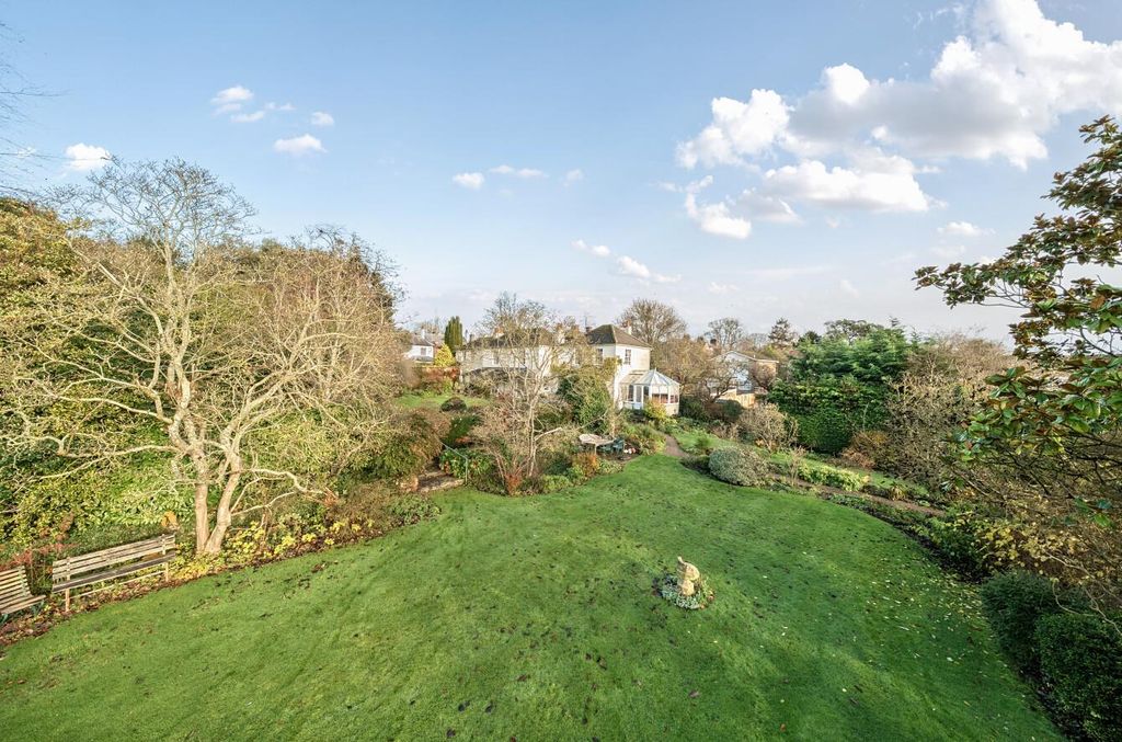 Tonbridge Road, Wateringbury, Maidstone ME18, 7 bed detached house for ...