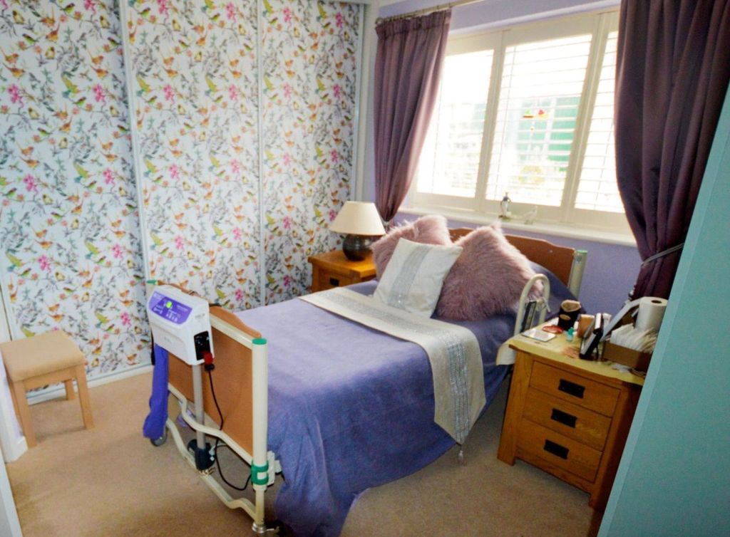 Fulford Gardens, North Tawton, Devon EX20, 3 bed bungalow for sale, £ ...