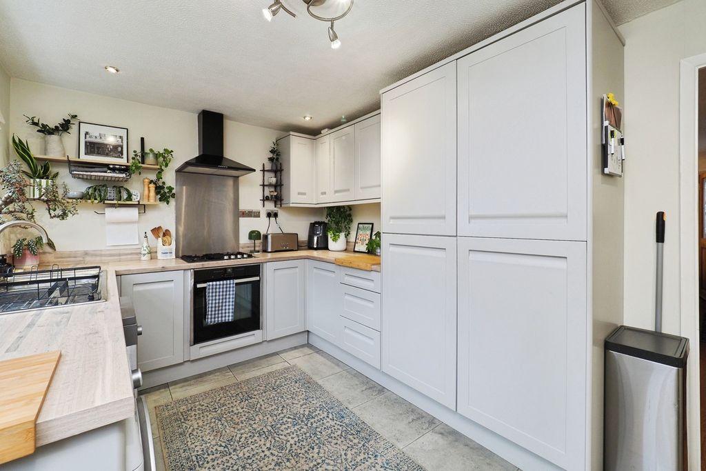 Sloan Drive, Bramcote, Nottingham NG9, 2 bed semi-detached house for ...