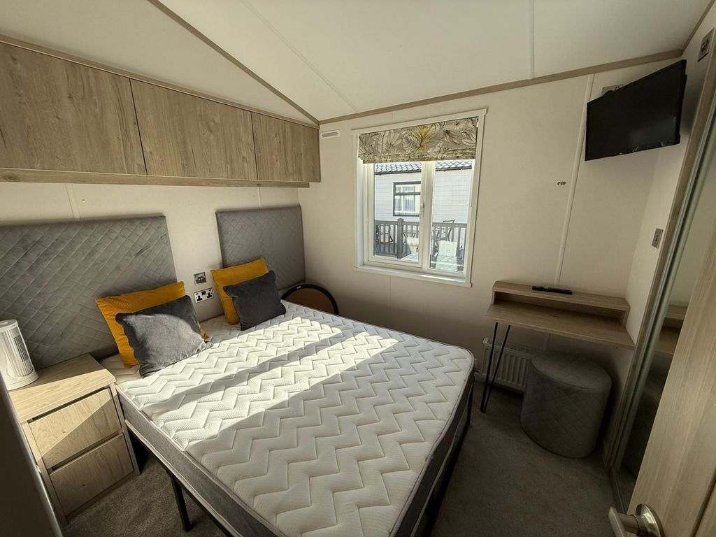 Routh, Beverley HU17, 2 bed lodge for sale, £79,900 | PrimeLocation