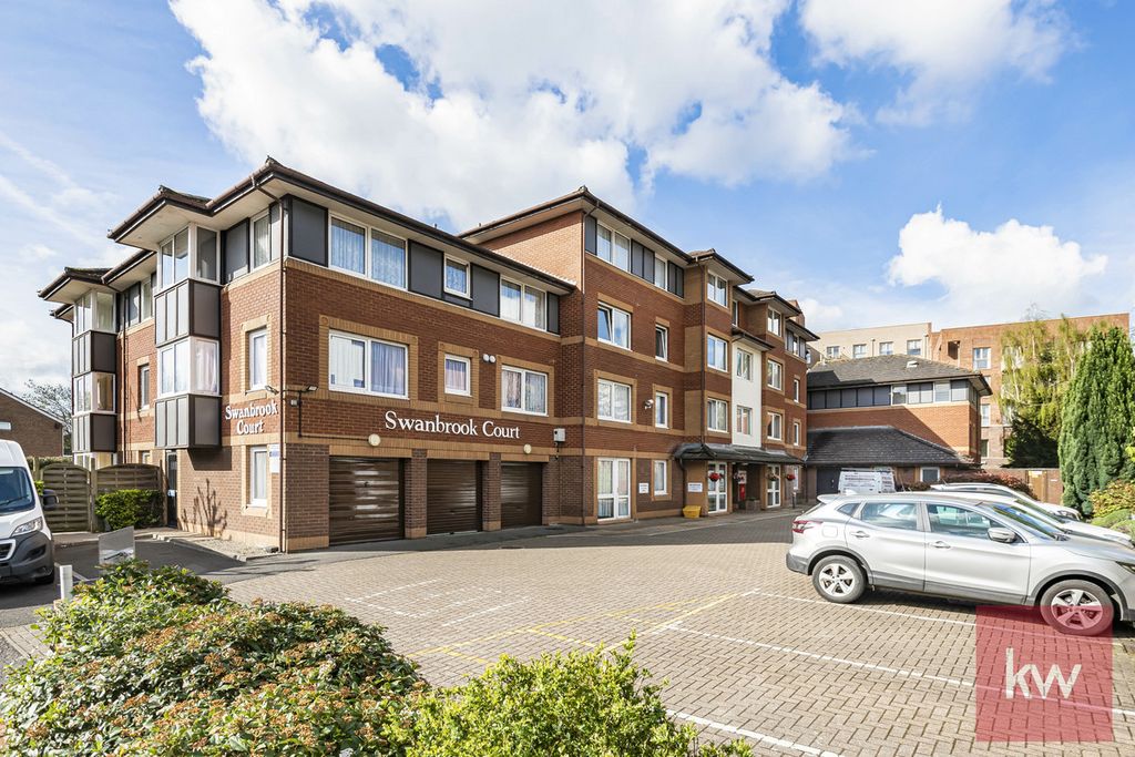 Bridge Avenue, Maidenhead SL6, 2 bed flat for sale, £110,000 ...