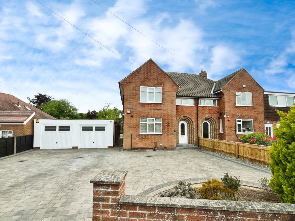 Mill Walk, Cottingham HU16, 4 bed semi-detached house for sale, £ ...
