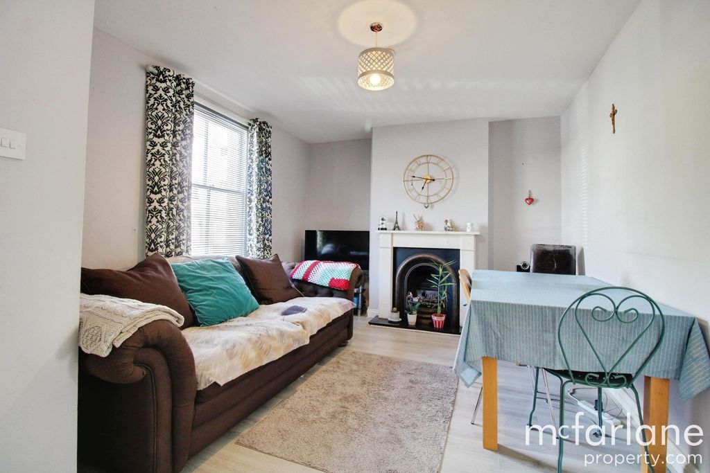 Reading Street, Swindon SN1, 2 bed end terrace house for sale, £210,000 ...