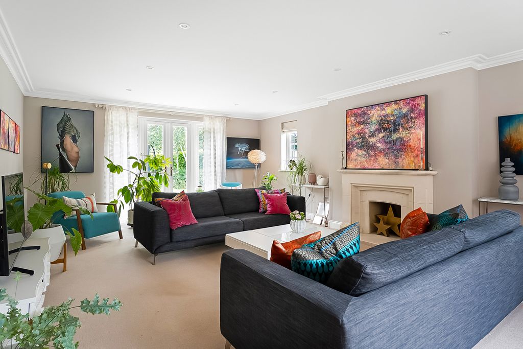 Pickhurst Road, Chiddingfold, Godalming, Surrey GU8, 7 bed detached ...