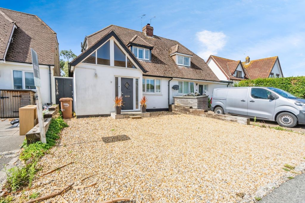 Chesswood Avenue, Felpham, West Sussex PO22, 3 bed semi-detached house ...