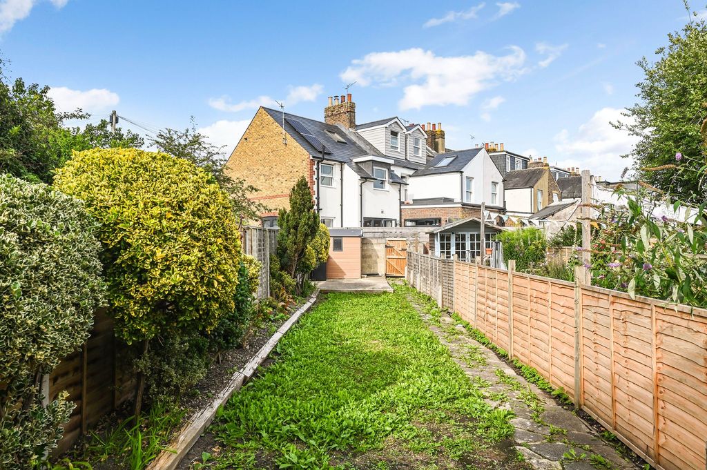 Whyke Lane, Chichester PO19, 3 bed terraced house for sale, £395,000 ...