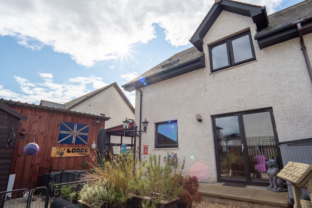 Kendal Crescent, Alness IV17, 3 bed semi-detached house for sale, £ ...