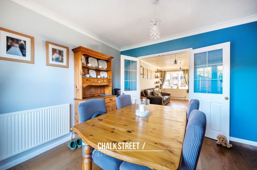Spingate Close, Hornchurch RM12, 4 bed semi-detached house for sale, £ ...
