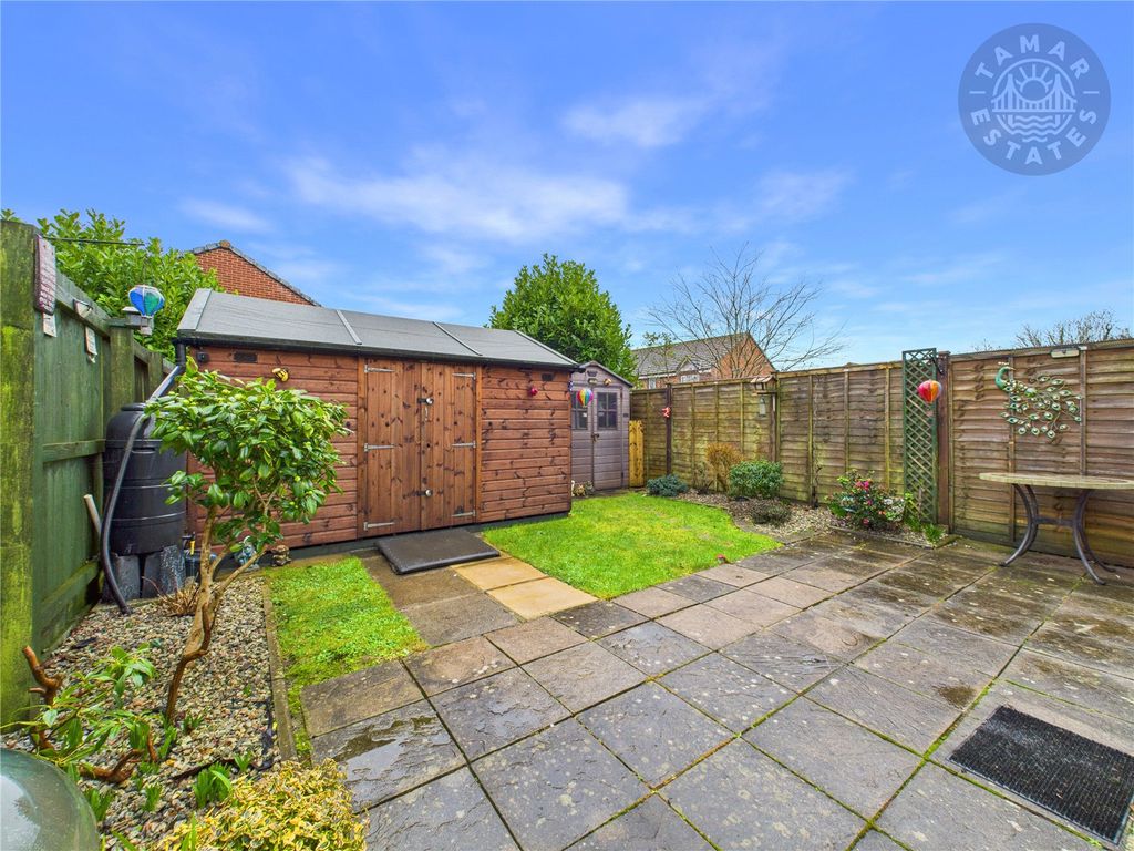 'three-Bedroom End-Terrace Home With Parking, Arranged Over 756 Sq. Ft ...