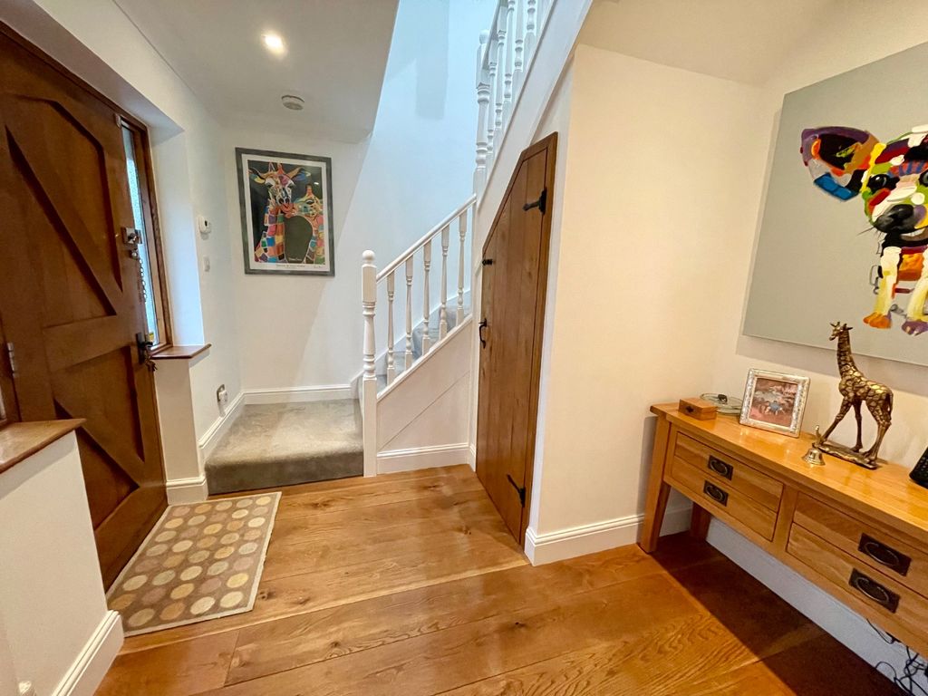 The Cottages, Great Bramingham Lane, Luton LU3, 4 bed end terrace house ...