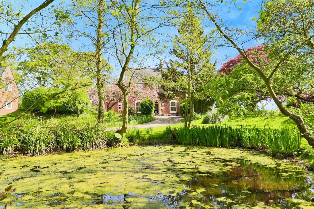 Main Street, Ulrome, Driffield, East Riding Of Yorkshire YO25, 5 bed ...