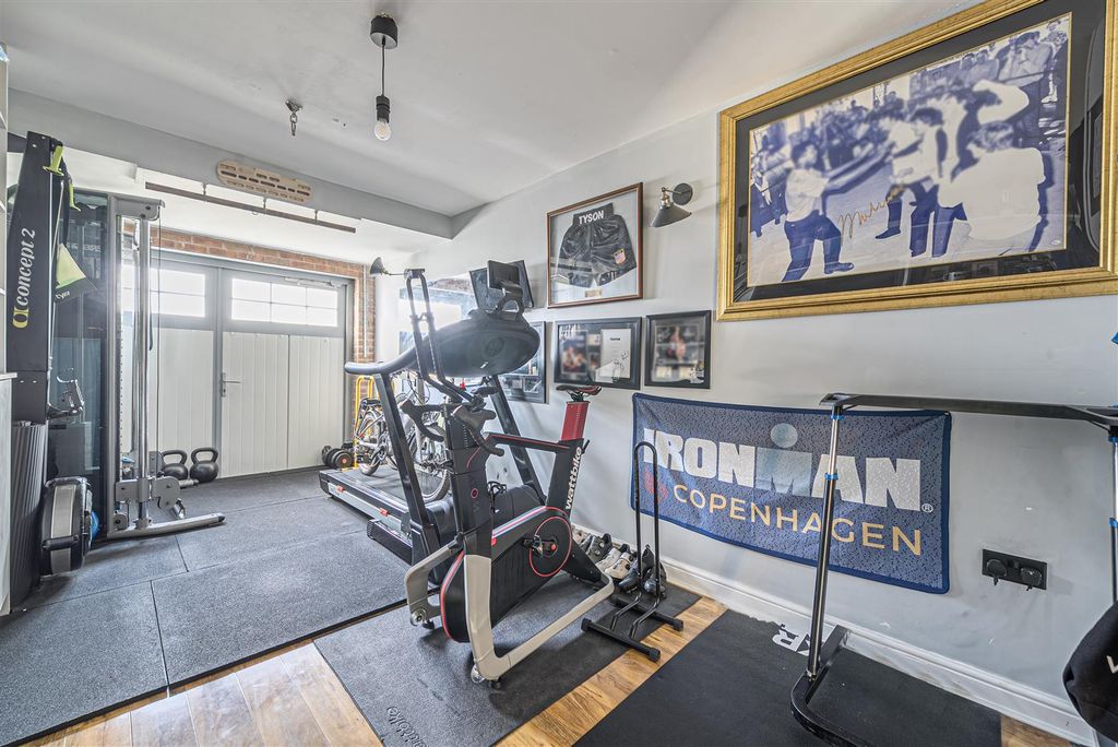 Vale View, Shaftesbury SP7, 3 bed property for sale, £435,000 ...