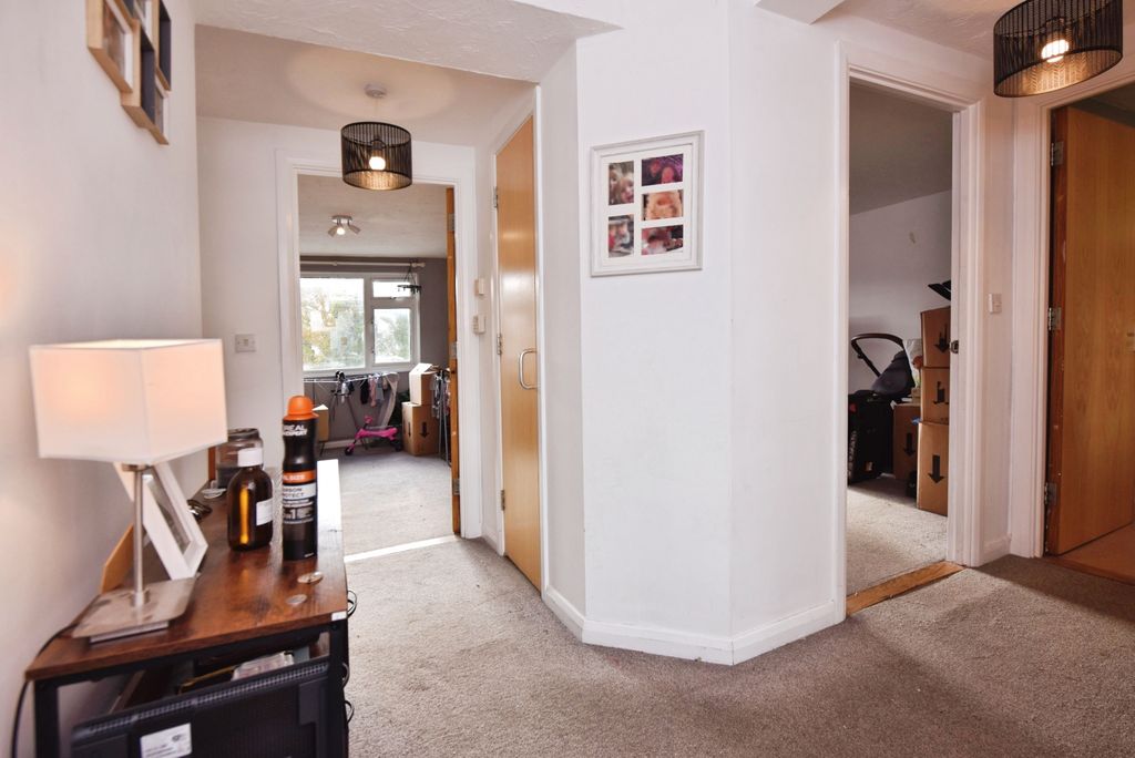 Cats Lane, Sudbury CO10, 2 bed flat for sale, £160,000 | PrimeLocation