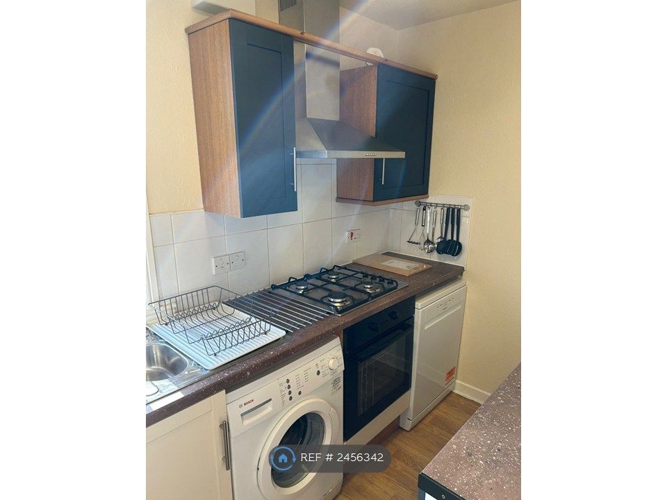 Baird Drive, Edinburgh EH12, 2 bed flat to rent, £1,470 pcm | PrimeLocation