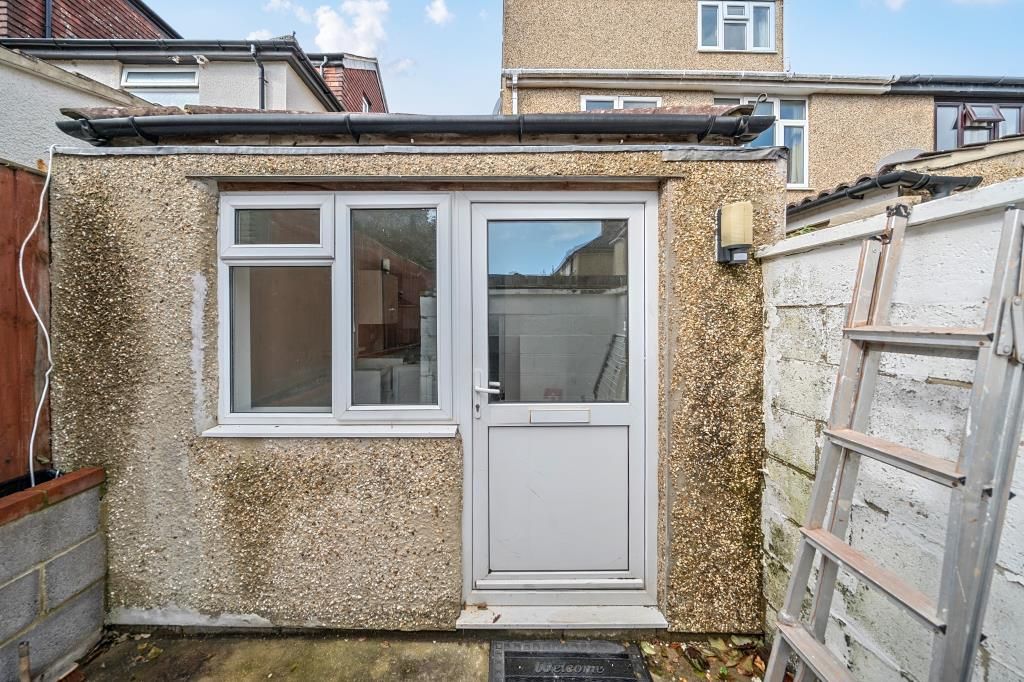 Headington, Oxford OX3, 1 bed flat for sale, £170,000 | PrimeLocation