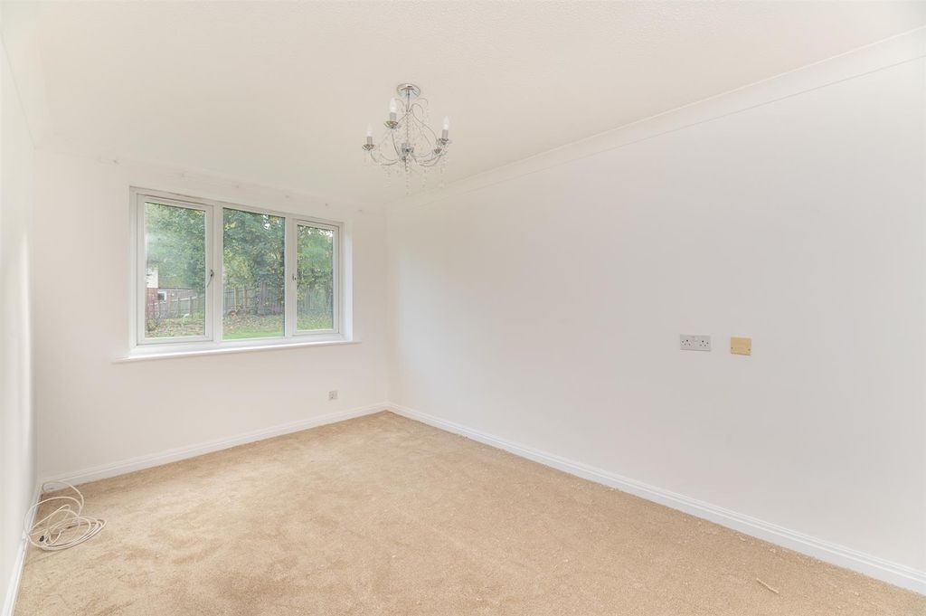 Tealbeck Approach, Otley LS21, 2 bed flat for sale, £165,000 | PrimeLocation