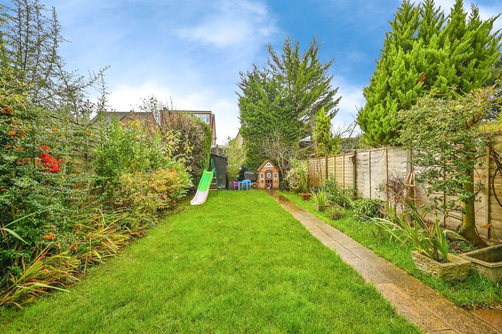Springfield, Bushey Heath, Bushey WD23, 3 bed semi-detached house for ...