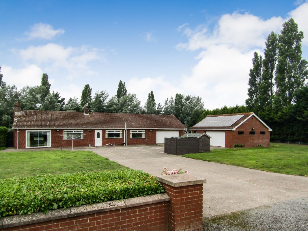 3 Bed Detached Bungalow For Sale In Bridge Farm Butterwick Road