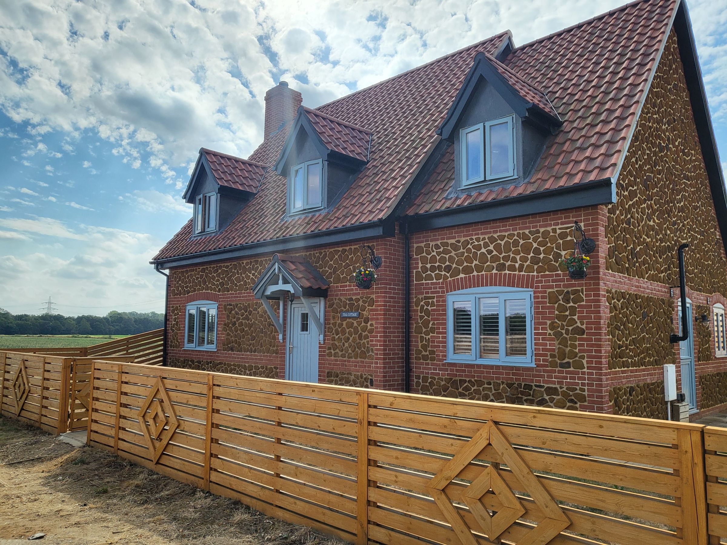 4 bed cottage to rent in Magpie Farm Road, West Bilney, King's Lynn ...