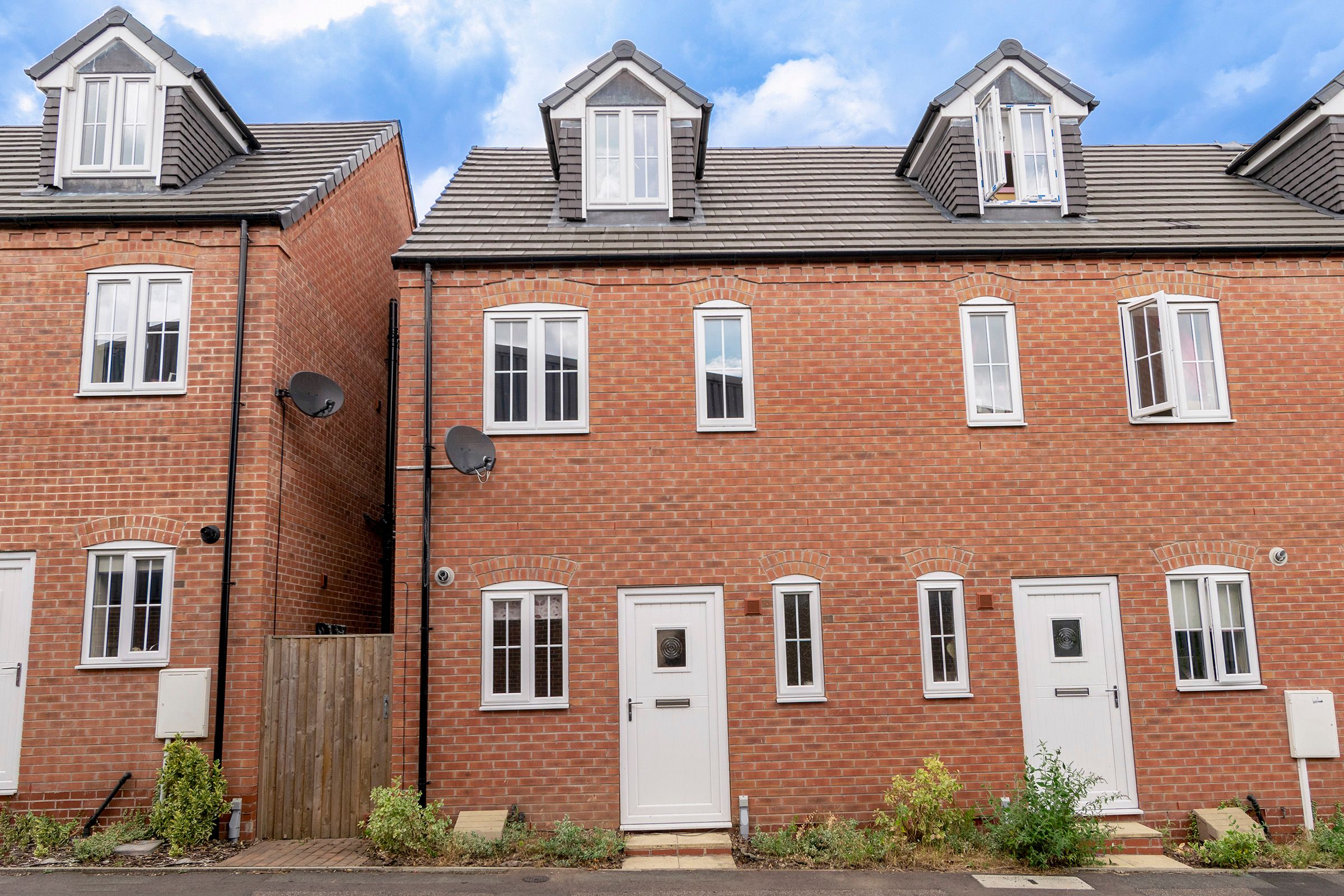 3 bed town house to rent in Stoney Street, Sutton-In-Ashfield NG17 - Zoopla