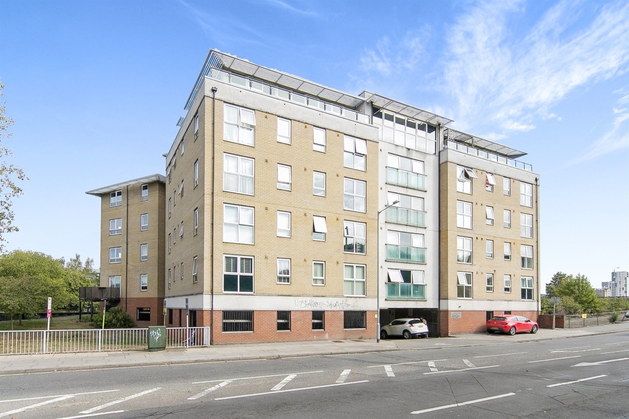 2 bed flat for sale in Pooleys Yard, Ipswich IP2 - Zoopla