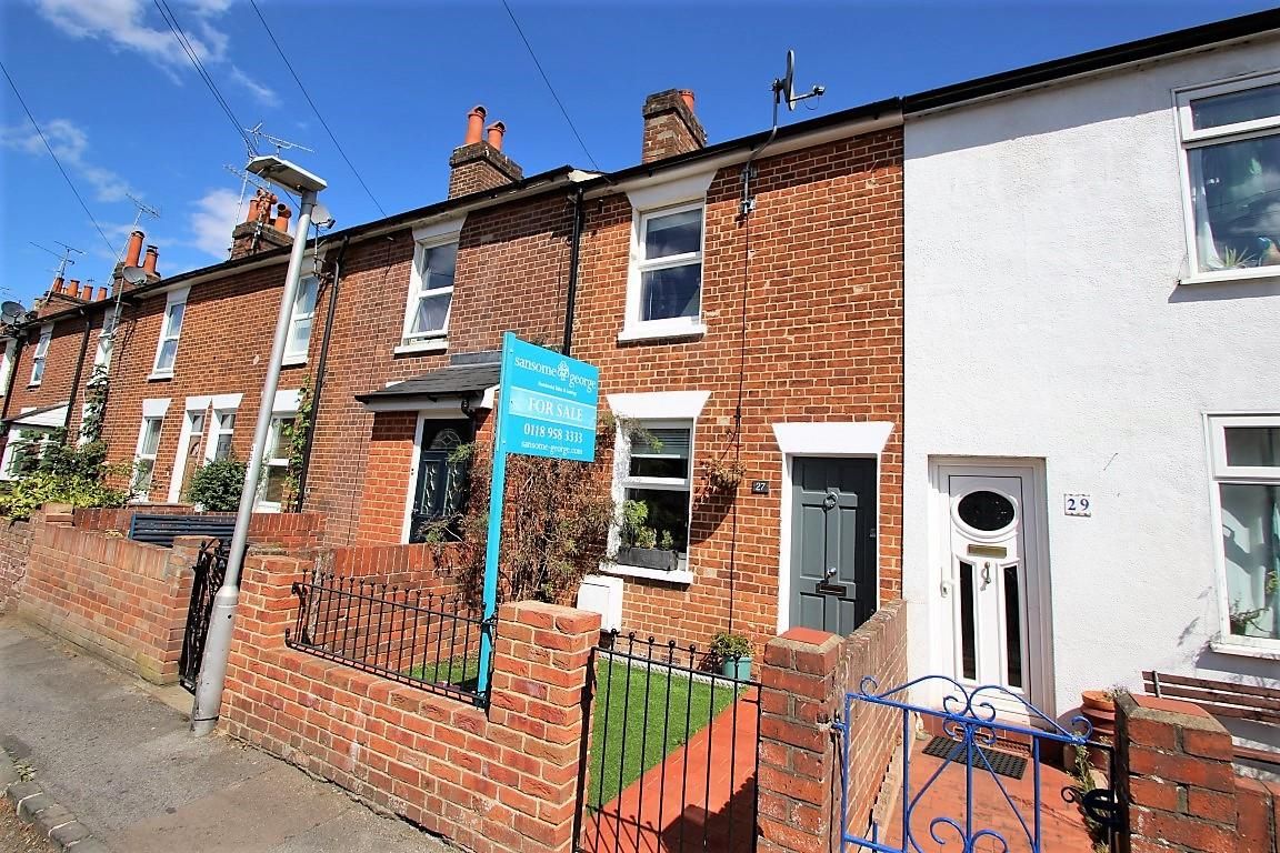 2 bed terraced house for sale in Western Road, Reading RG1 - Zoopla