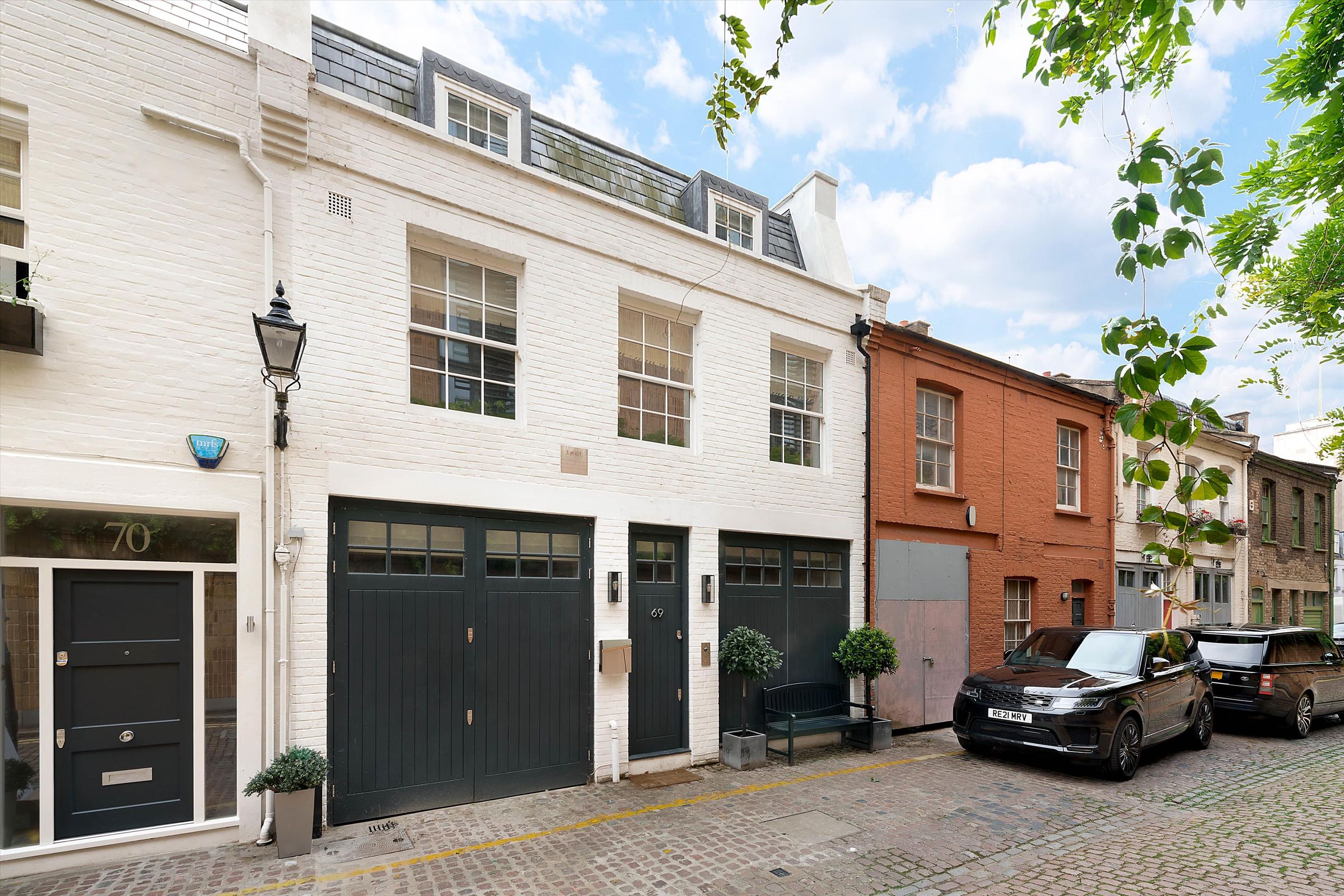 4 bed terraced house for sale in Princes Gate Mews, London SW7 - Zoopla