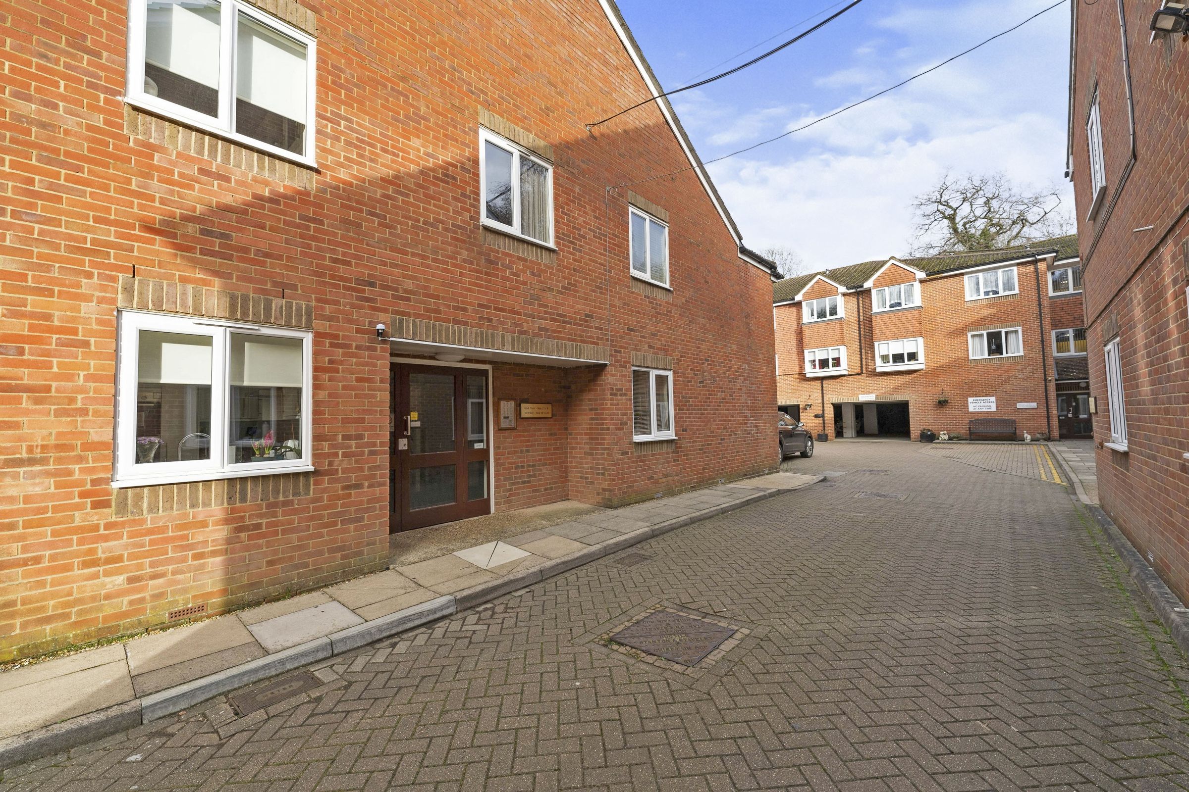 1 bed flat for sale in Town End Street, Godalming GU7 - Zoopla