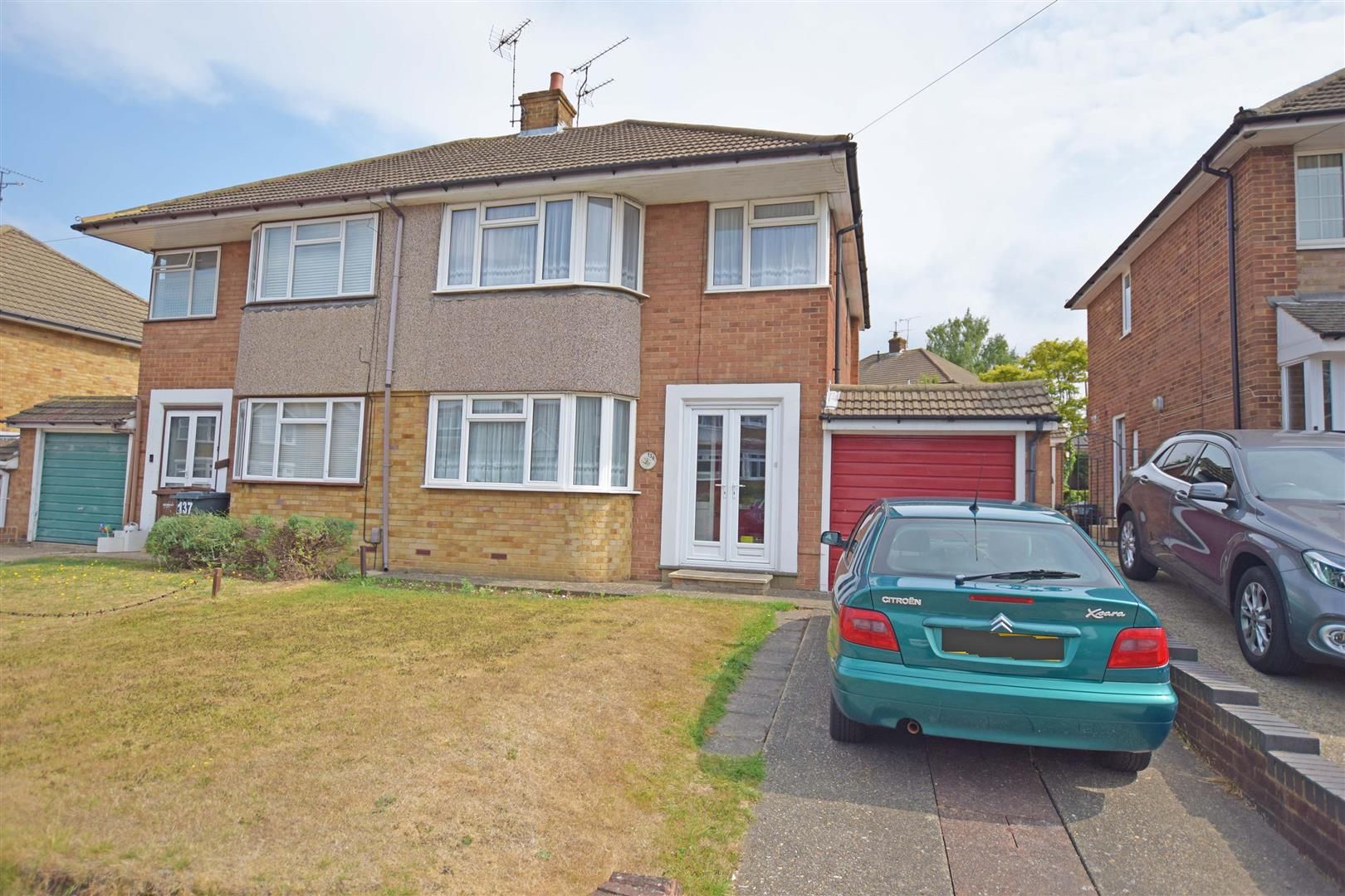 3 Bed Semi Detached House To Rent In Maidstone Road Rainham
