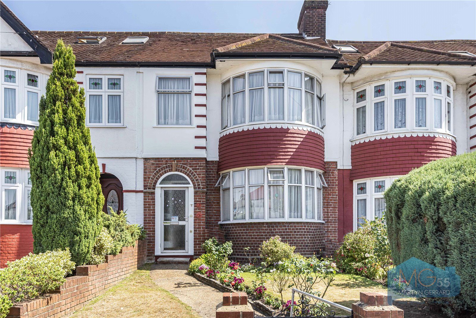 3 bed terraced house for sale in Chase Way, London N14 - Zoopla