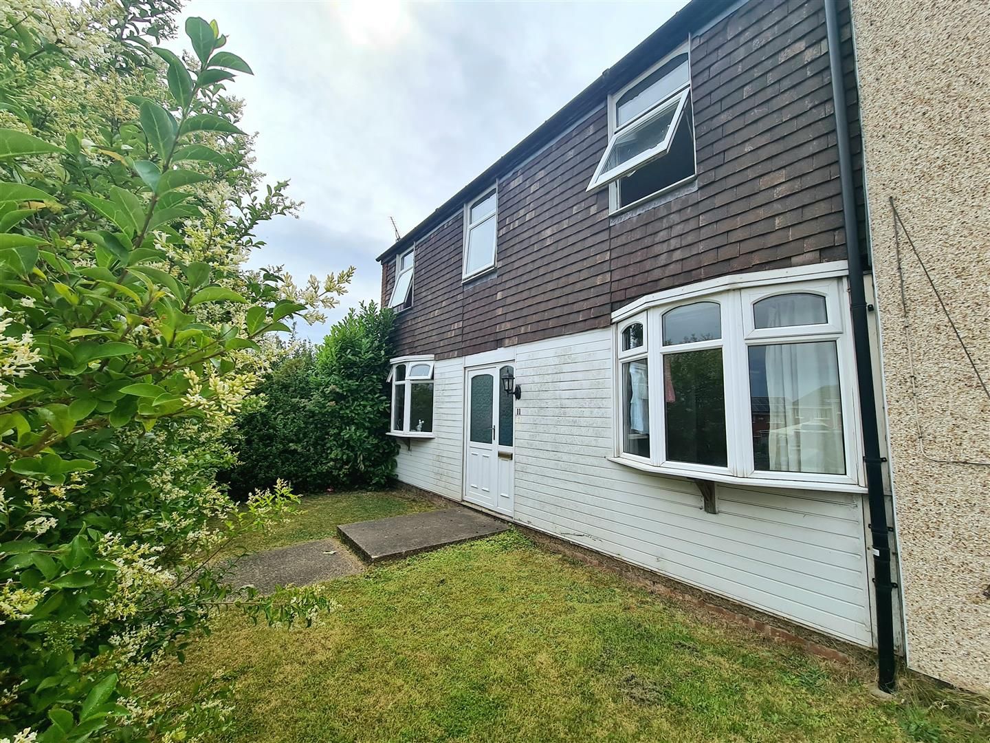 4 Bed End Terrace House For Sale In Thorntons Way Grove Farm Nuneaton