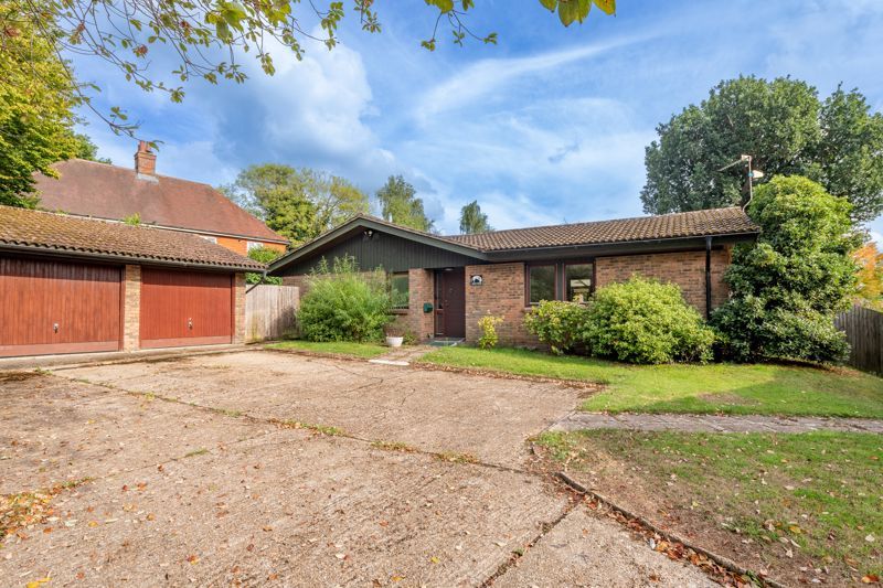 4 Bed Detached House For Sale In High Street Buxted Uckfield Tn22