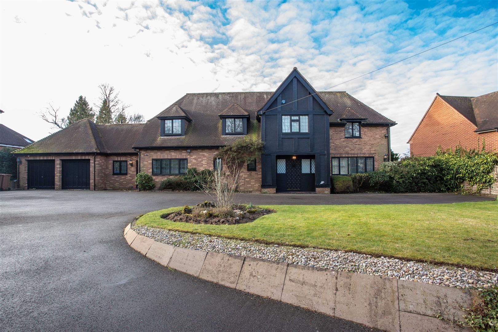 4 Bed Detached House To Rent In St Johns Hill Shenstone Lichfield