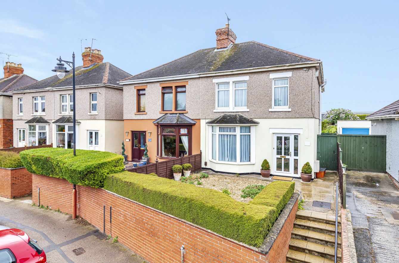 4 Bed Semi Detached House For Sale In Ermin Street Stratton St