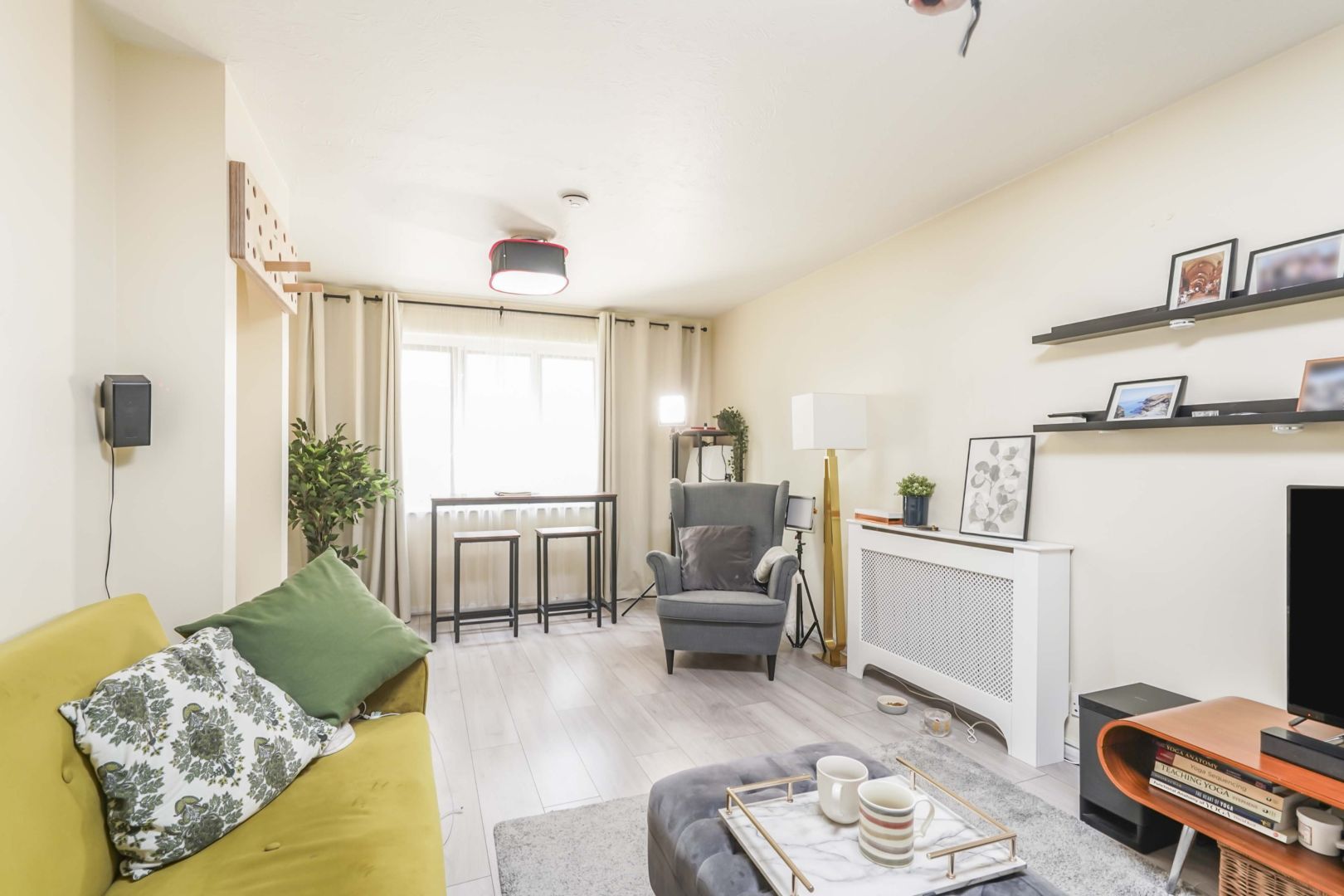 2 bed flat for sale in Transom Square, London E14 - Zoopla