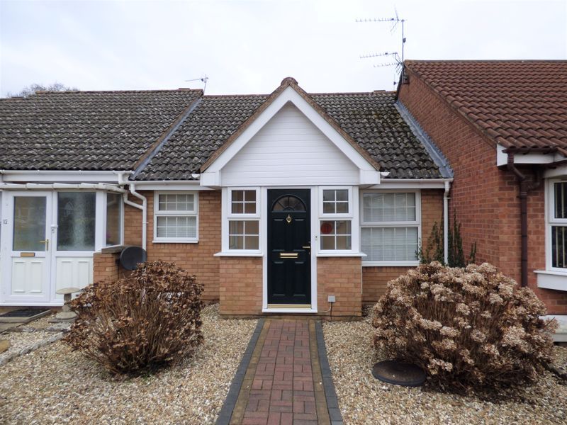 2 Bed Bungalow For Sale In Cornfield Drive Hardwicke Gloucester Gl2
